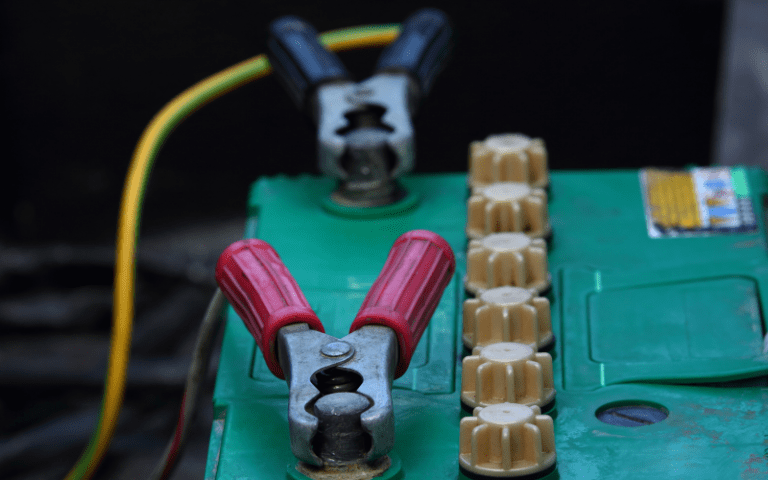 How To Trickle Charge RV Batteries - Camper Front